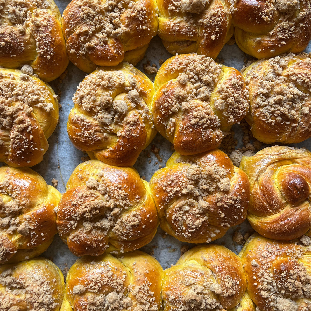 Coffee Crumb Rolls – Challah Back Girls